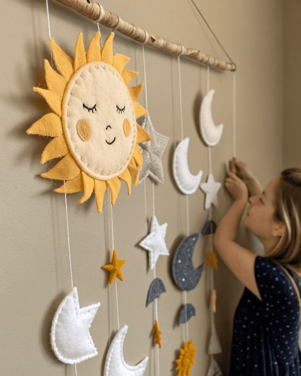 17+ DIY Felt Wall Hangings for Women